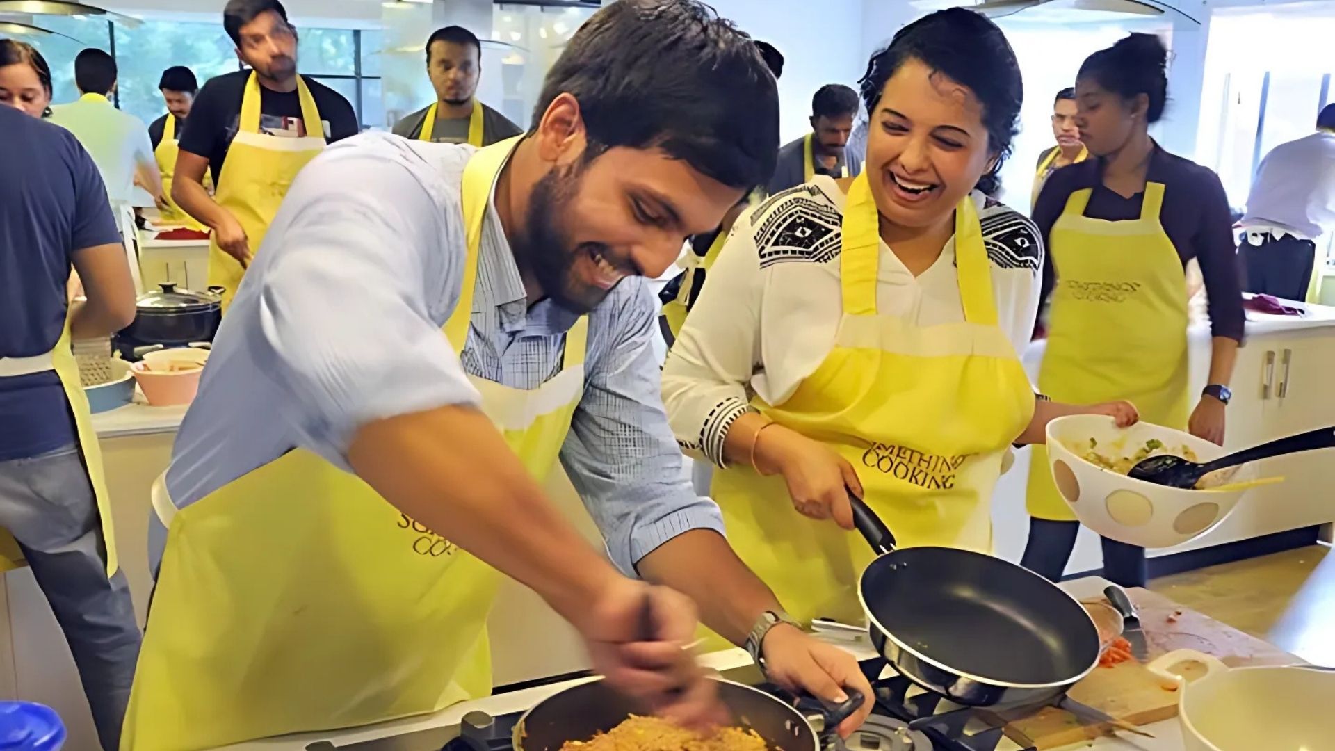 Top 150+ Corporate Team Building Activities For Employees 2025